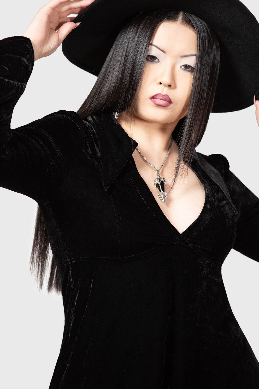 Killstar — Hecate (Velvet) – CAPTHEUNI